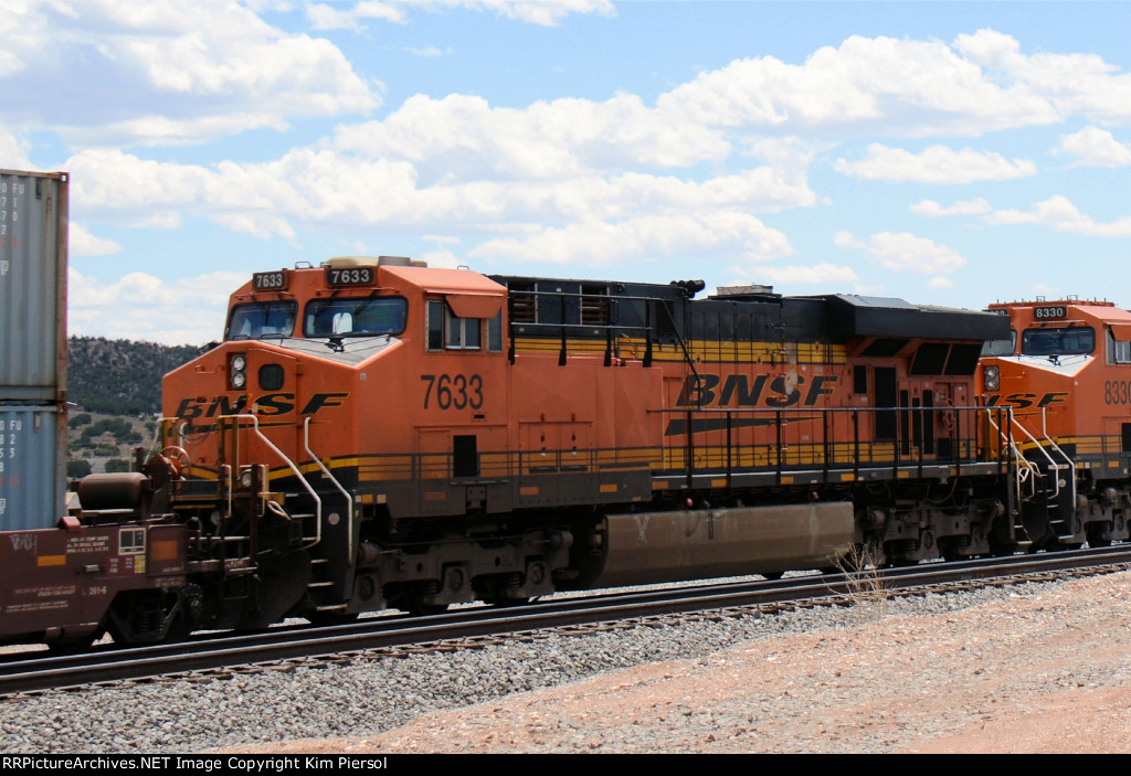 BNSF 7633